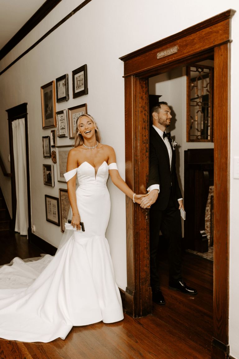 A Chic Spring Wedding in Neutral Tones | May 11th - Nashville Garden ...