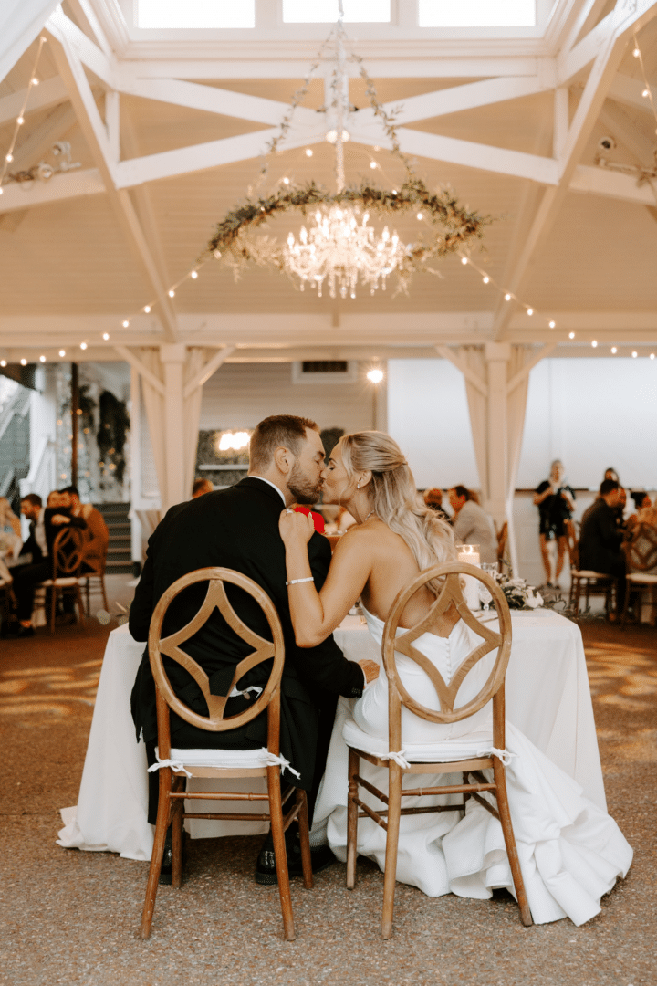 A Chic Spring Wedding in Neutral Tones | May 11th - Nashville Garden ...